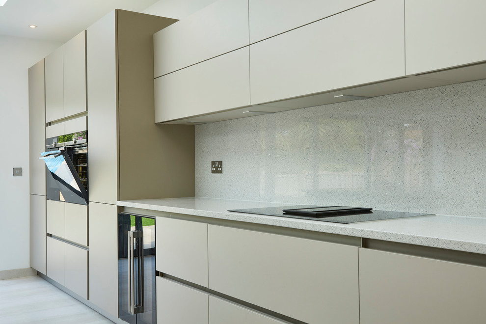 Modern kitchen from Bauformat in neutral colours - Modern - Kitchen ...