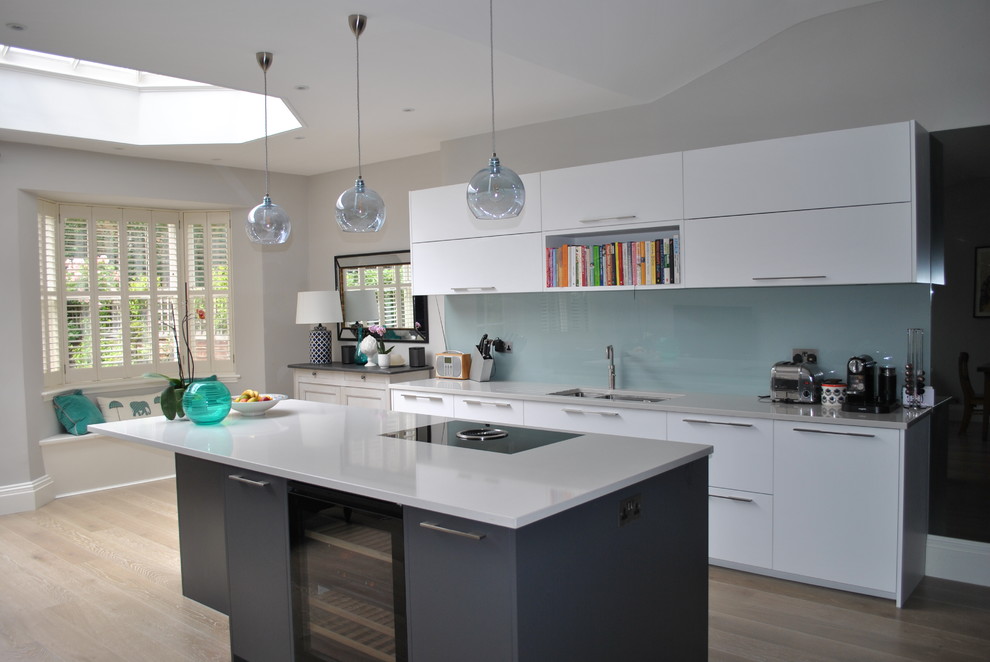 Modern kitchen to create a fresh new eclectic look with a grey mirror ...