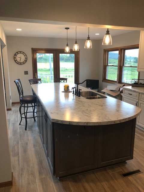 Modern Kitchen Update Done in a Two Tone Color - Moderne - Cuisine ...