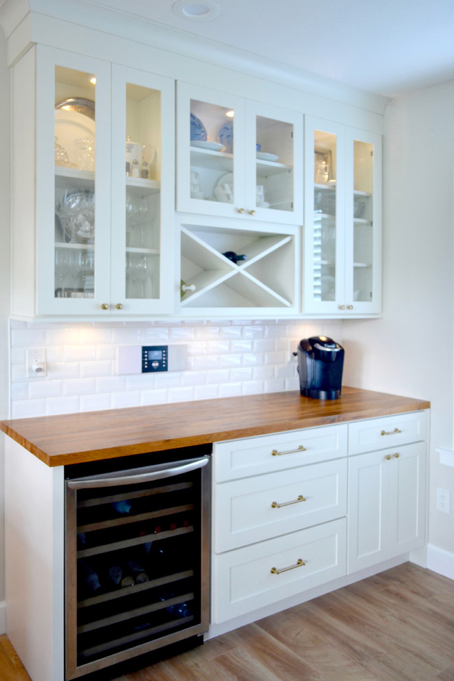 Modern Kitchen with Massive Island - Modern - Kitchen - Atlanta - by ...