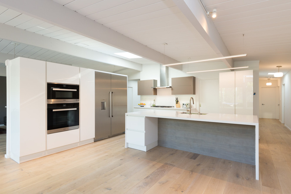 Modern Kitchens using Cosentino Materials - Modern - Kitchen - Other ...