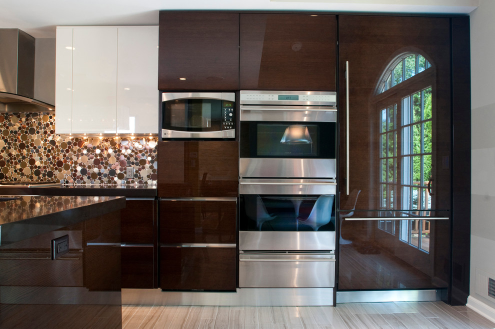 Modern Metro Chic Kitchen - Modern - Kitchen - New York - by Lemon ...