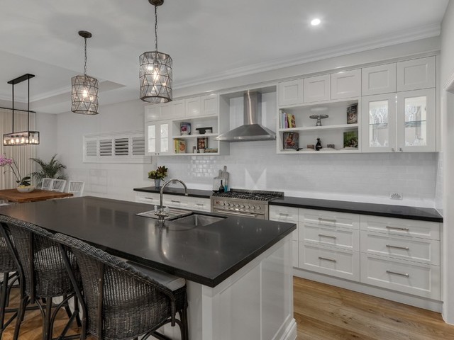 Modern Queenslander - Modern - Kitchen - Brisbane - by Synergy Building ...