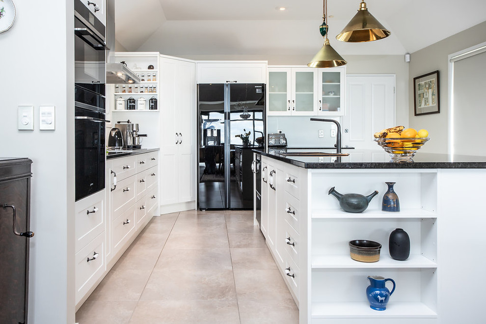 Modern Shaker-style Kitchen - Farmhouse - Kitchen - Christchurch - by ...
