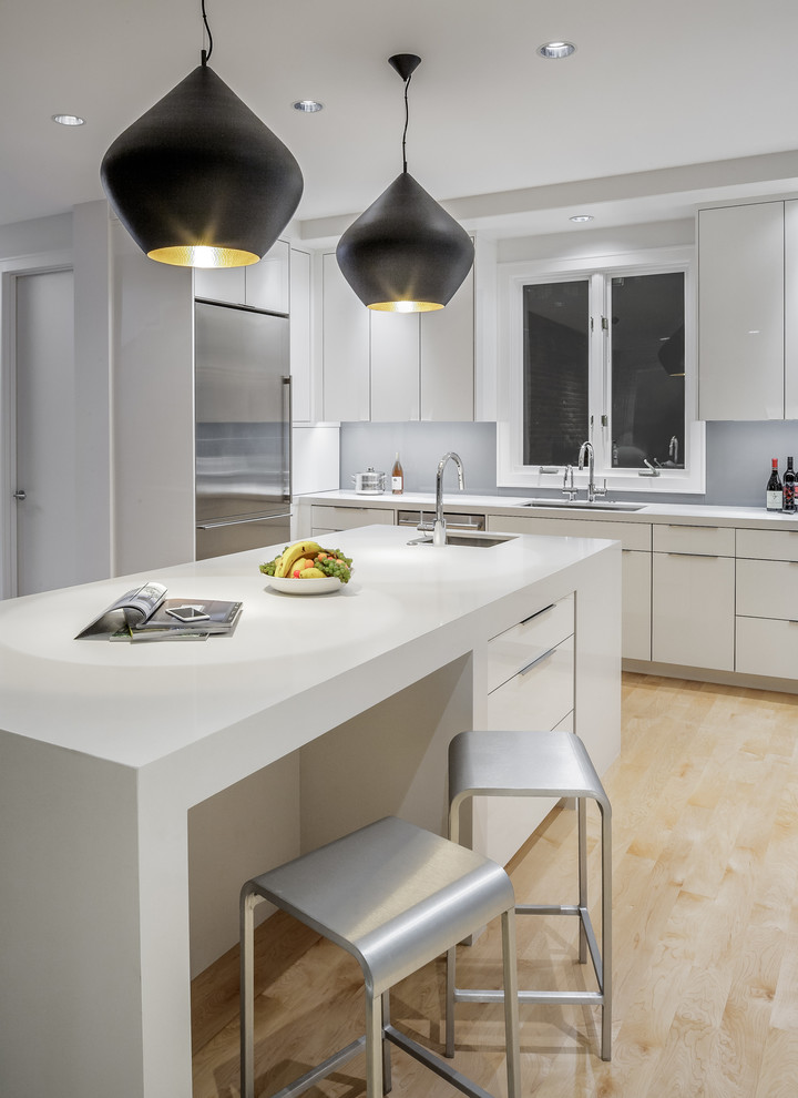 Modern sleek Kitchen - Contemporary - Kitchen - Seattle - by Michelle ...