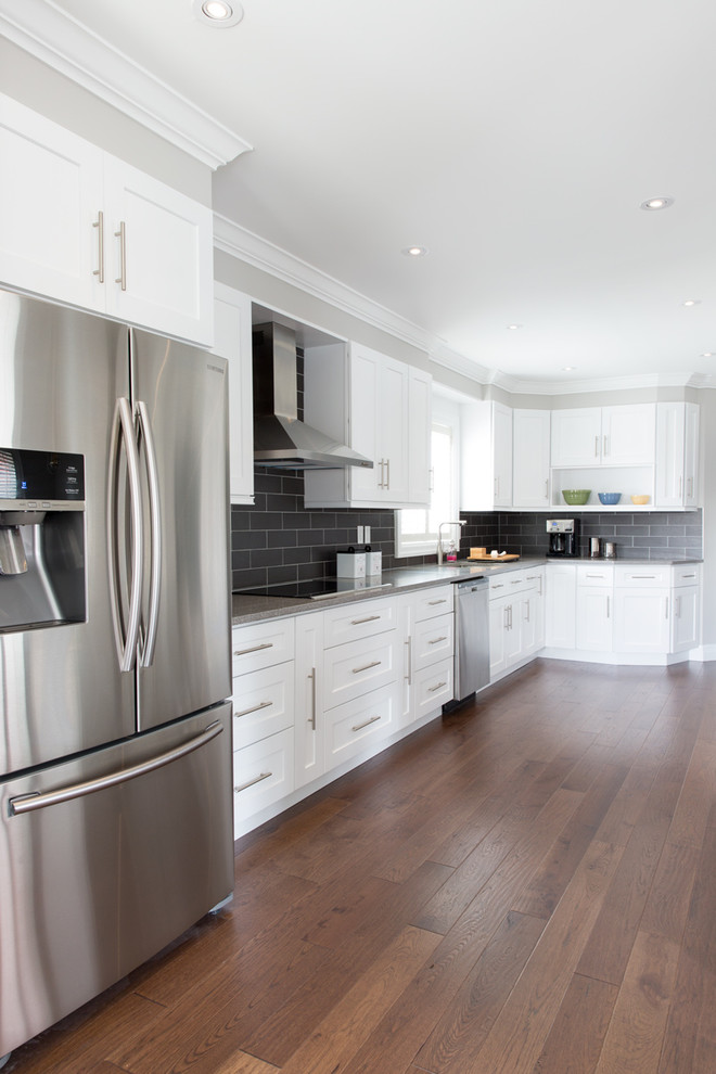 Modern White Shaker Kitchen Oakville Ontario - Moderne - Cuisine ...