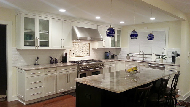 Modern White Shaker Kitchens - Classique Chic - Cuisine - Minneapolis ...
