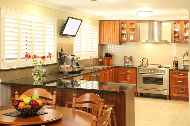 Modernised Timber - Traditional - Kitchen - Brisbane - by Craftbuilt ...