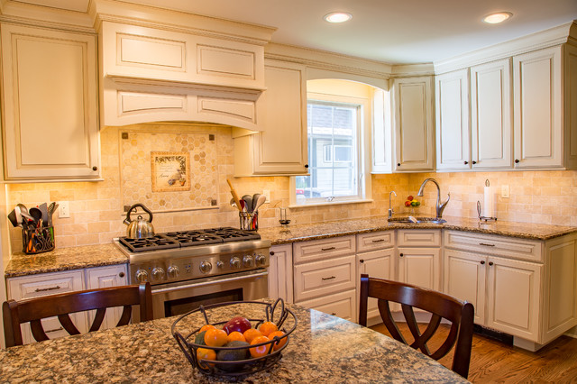 Morel Vintage Glaze Brookhill - Traditional - Kitchen - New York - by ...