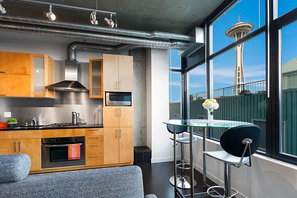Mosler Lofts - Modern - Kitchen - Seattle - by Pilar Calleja - Draw The Line Design | Houzz
