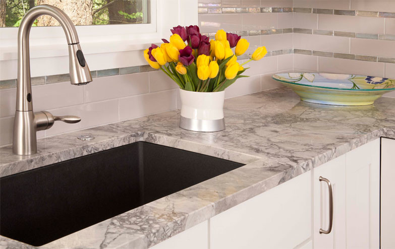 Moving the kitchen in Sammamish - Contemporary - Kitchen - Seattle - by ...