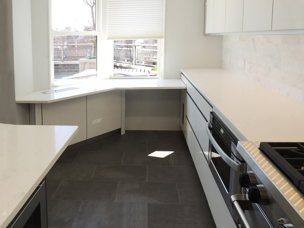 Multi-Tasking Kitchen in Award Winning Contemporary Penthouse ...