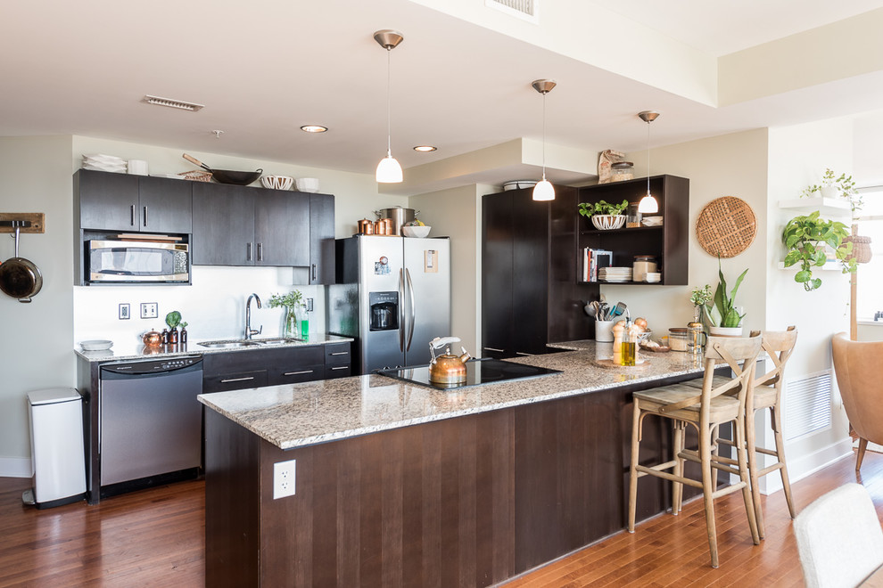 My Houzz: Airy Style in a Ceramist’s Downtown High-Rise - Eclectic ...