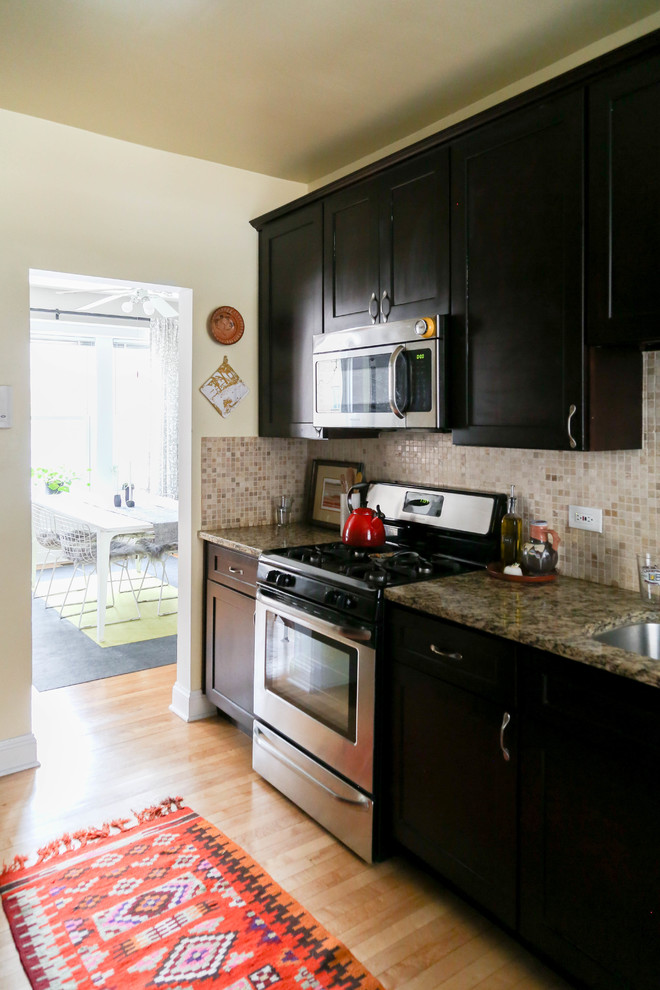 My Houzz: Meaningful Art Personalizes This Chicago Home - Eclectic ...