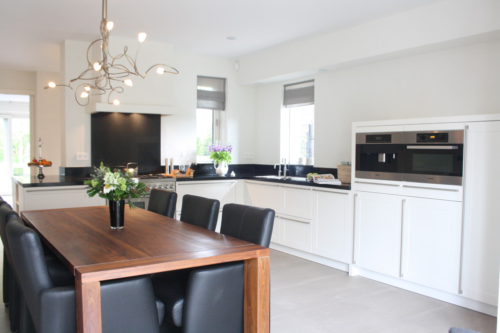 My Houzz: Modern meets Traditional in the Netherlands - Contemporary ...