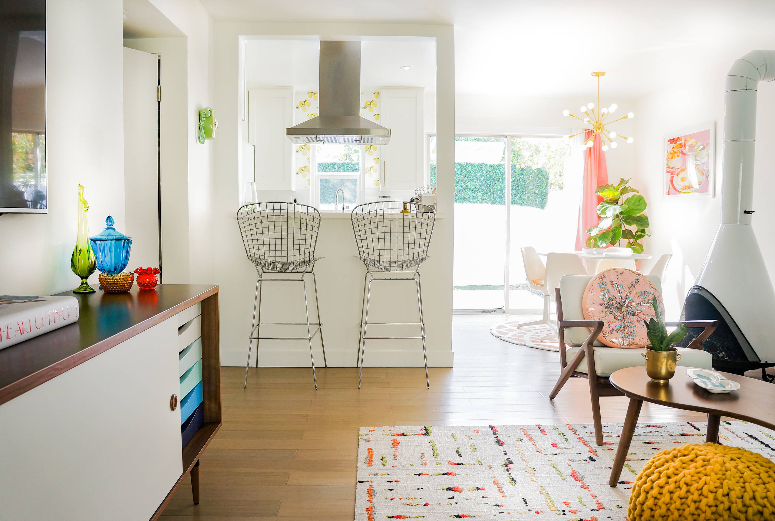 My Houzz: Palm Springs Apartment Bursts With Happy Colors