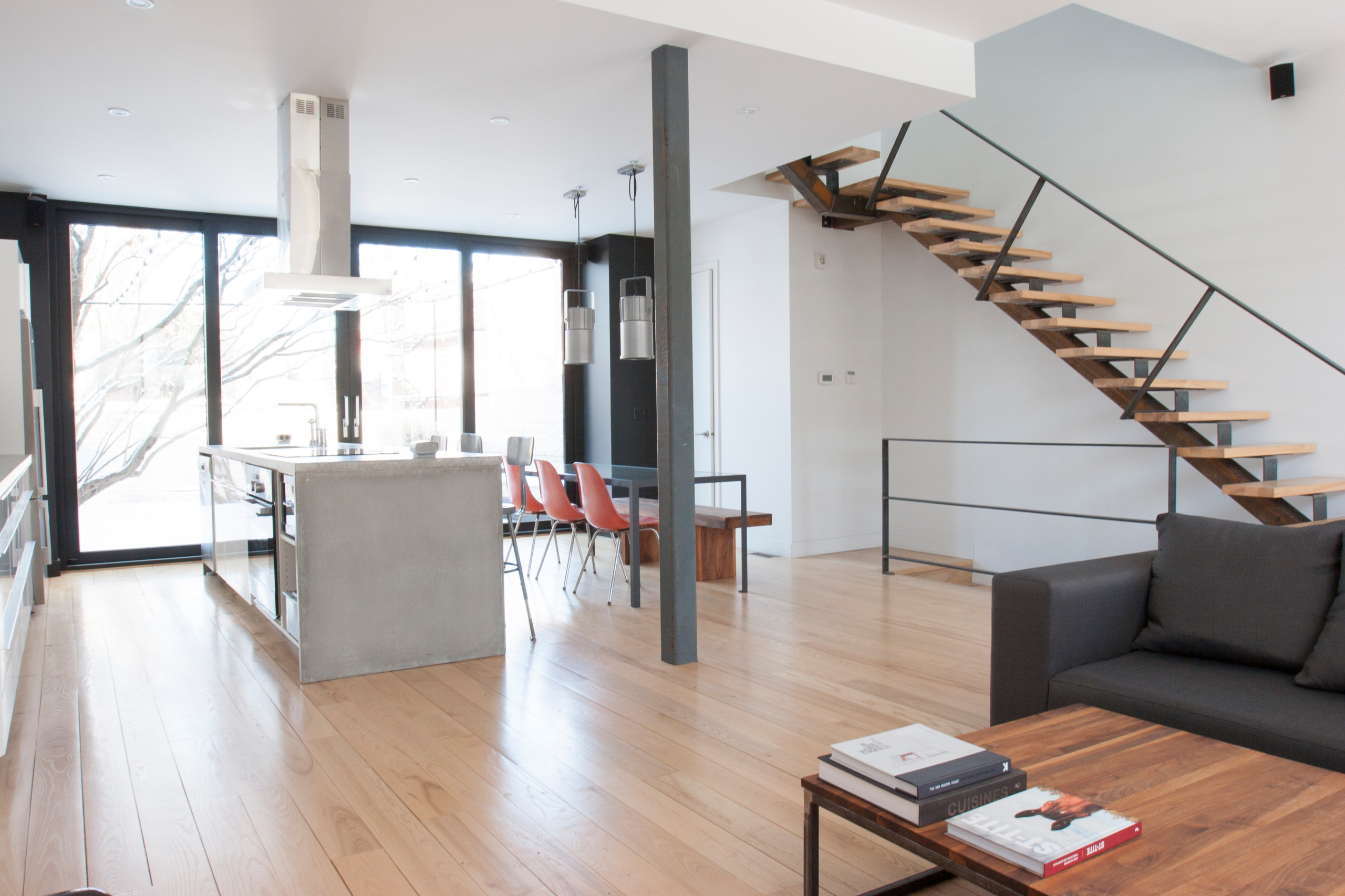 A Modern Home Showcases Minimalist Elements