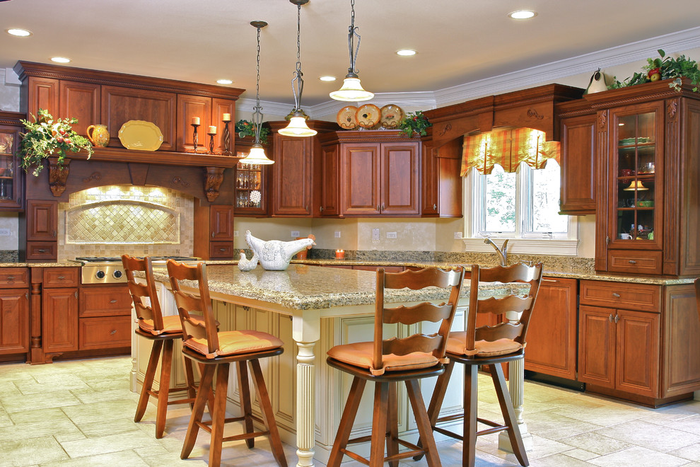 Naperville Kitchen - Traditional - Kitchen - Chicago - by Gailani ...