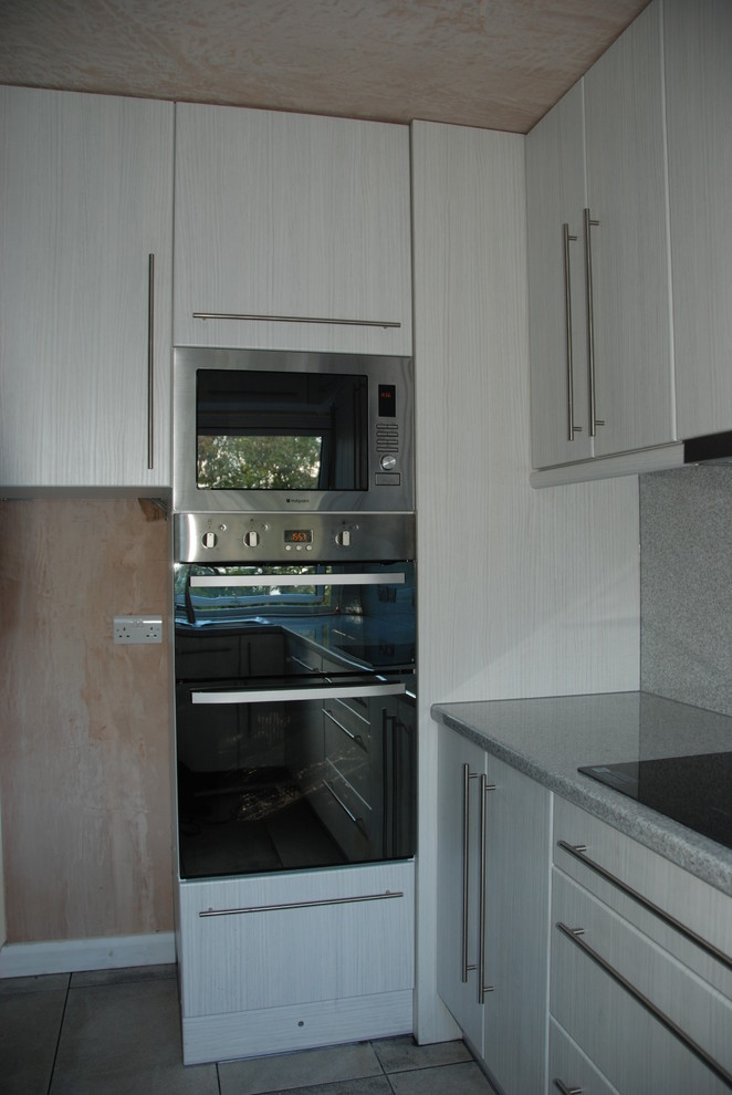 Natasha's Kitchen Redesign and Refit - Modern - Kitchen - London - by ...