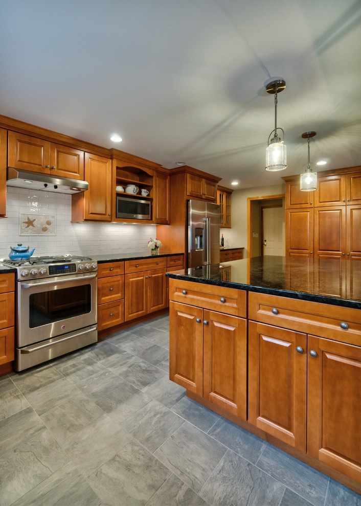 Natural Maple Kitchen - Traditional - Kitchen - Boston - by White Wood ...