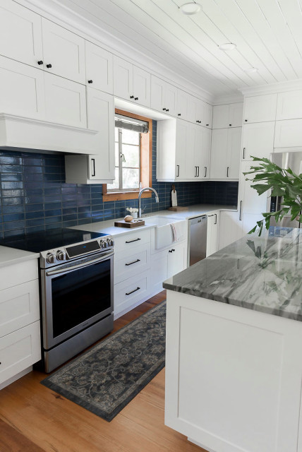 Navy Blue Thin Brick Backsplash and Kitchen Island - Beach Style ...