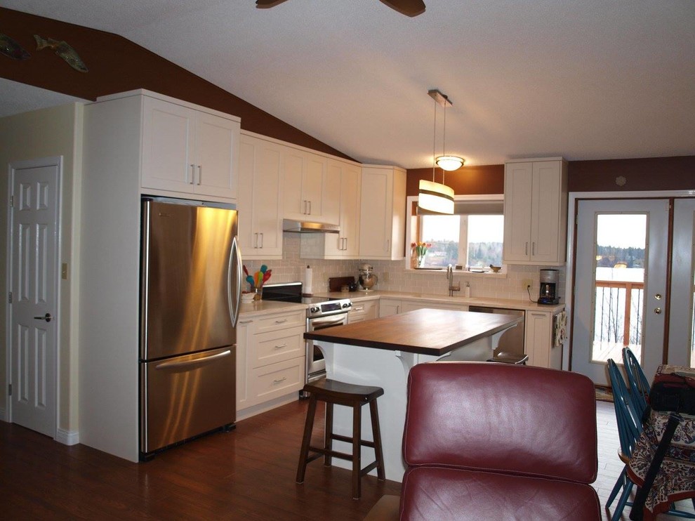 Ness Lake - Kitchen - Vancouver - by New Look Interiors | Houzz