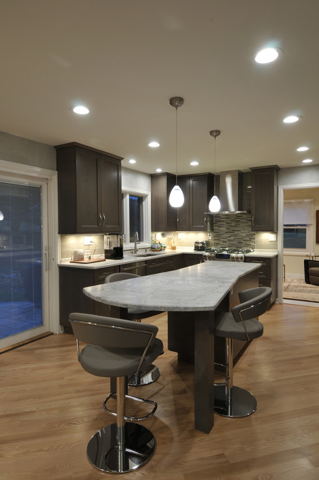 Neufeld/Bush Contemporary Kitchen - Contemporary - Kitchen - Milwaukee ...