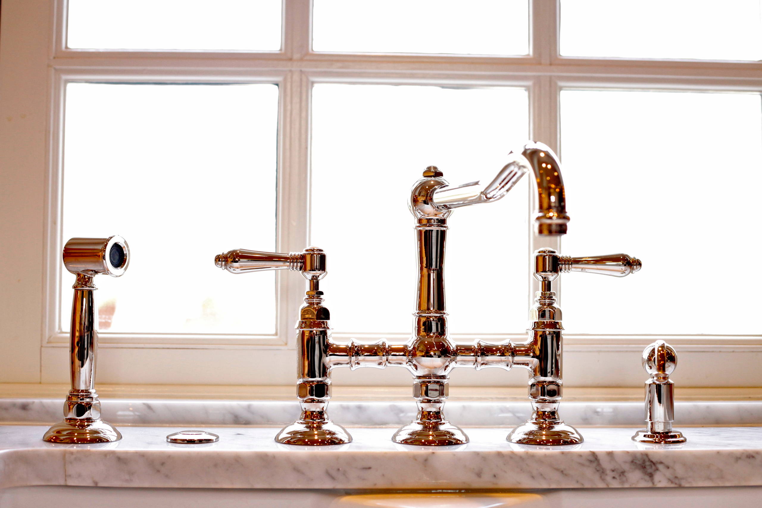 How to Pick a New Kitchen Faucet