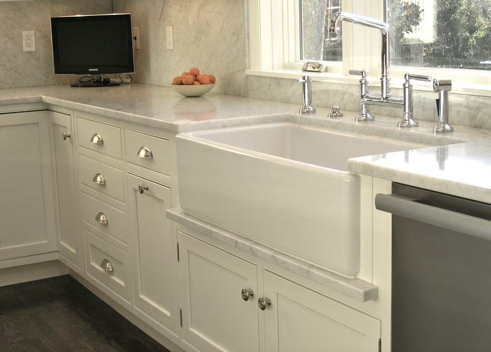 New Canaan Colonial - Transitional - Kitchen - New York - by True North ...