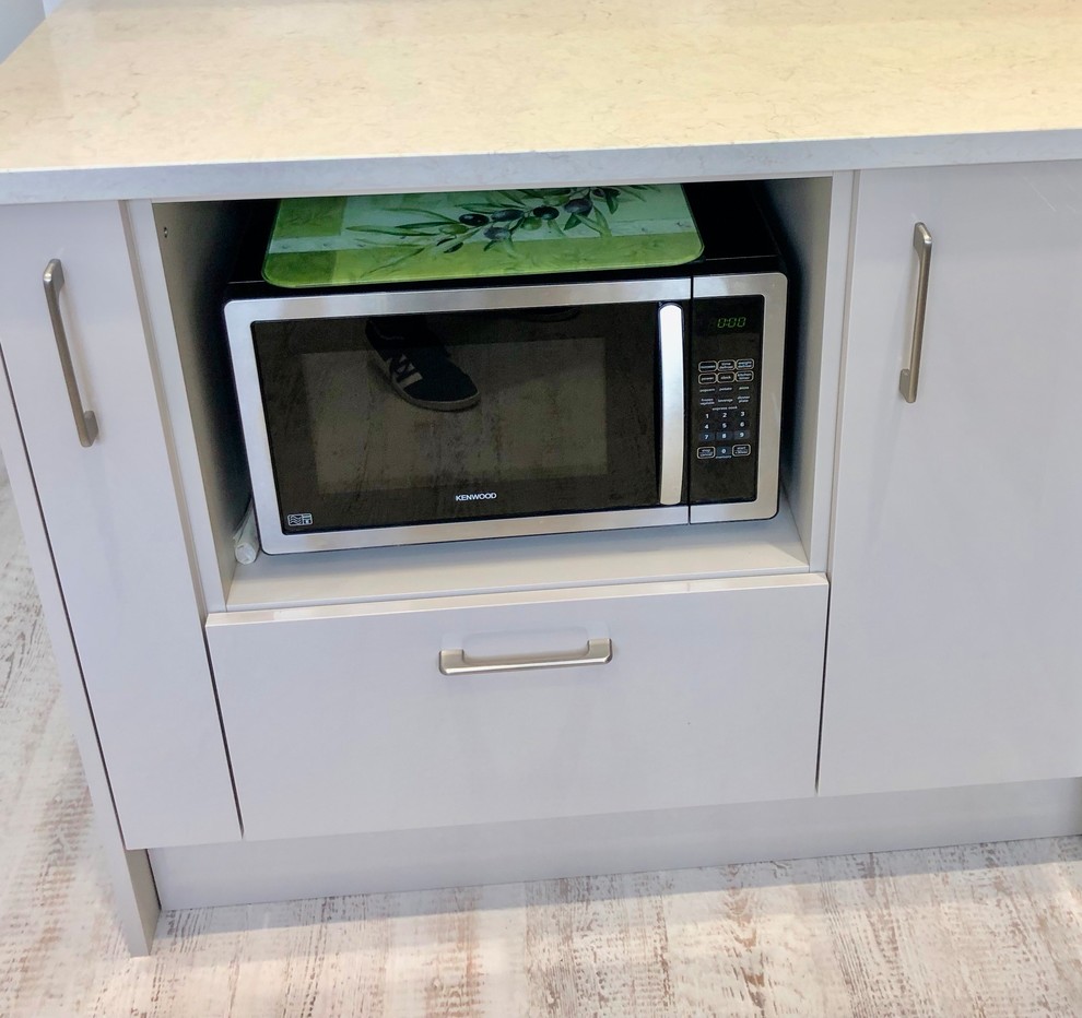 New Kitchen in Calvert - Modern - Kitchen - Buckinghamshire - by User ...