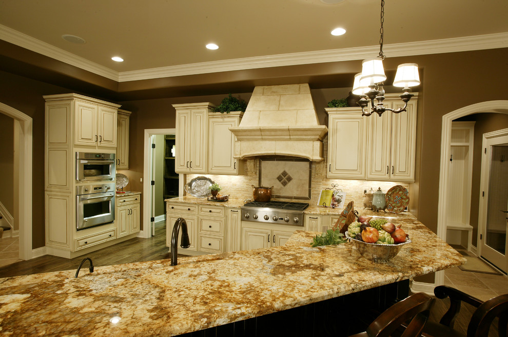 New Residence in Northern Kentucky - Traditional - Kitchen - Cincinnati ...