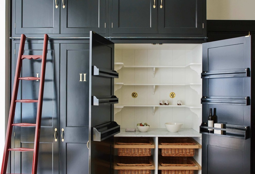 New York Showroom - Traditional - Kitchen - London - by Plain English ...