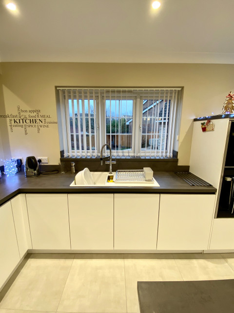 Nobilia Alpine White Kitchen - Contemporain - Cuisine - Sussex - par ...