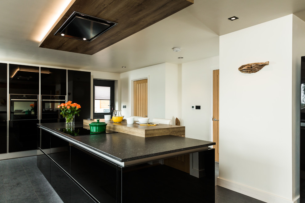 Nobilia Black Gloss Handless Kitchen - Kitchen - Hampshire - by Eco ...