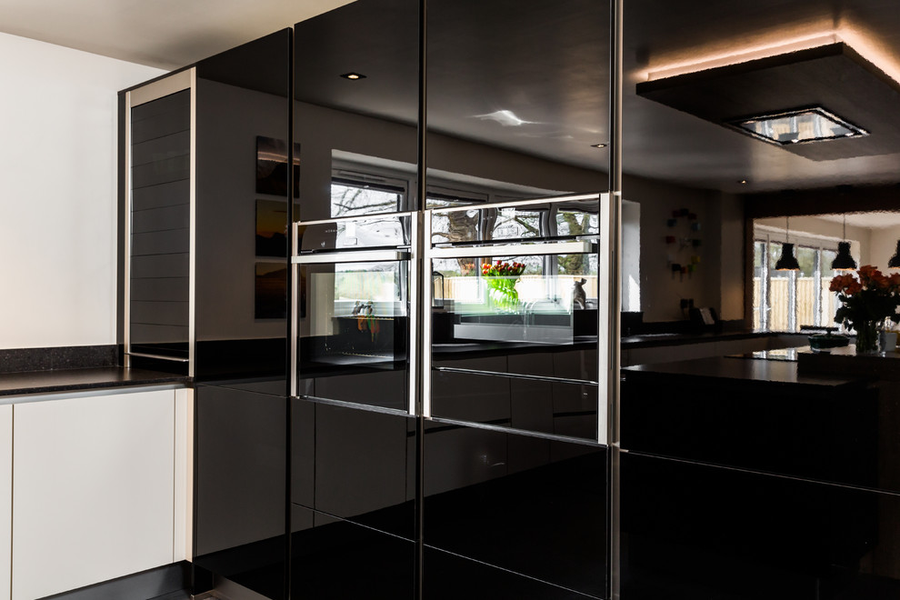Nobilia Black Gloss Handless Kitchen - Kitchen - Hampshire - by Eco ...