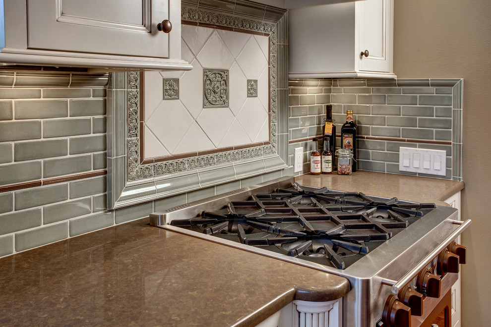 North Bend - Kitchen - Traditional - Kitchen - Seattle - by Provanti ...