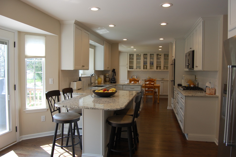 Novi Kitchen - Traditional - Kitchen - Detroit - by Exclusively ...