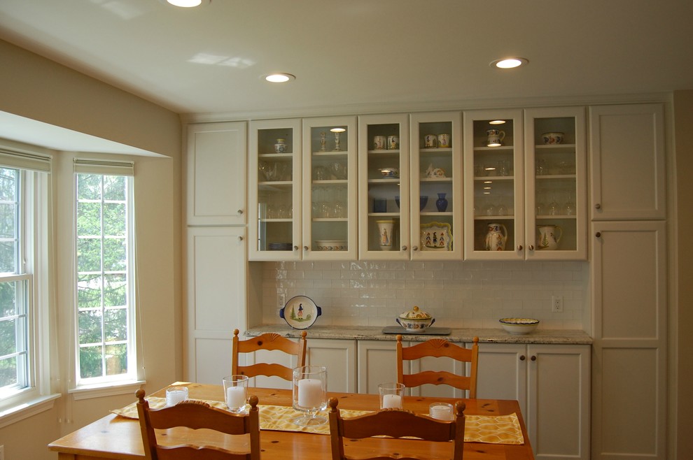 Novi Kitchen - Traditional - Kitchen - Detroit - by Exclusively ...