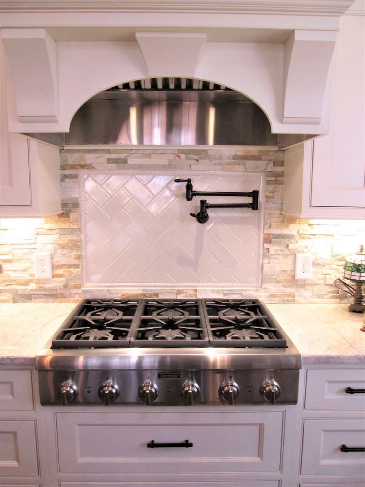 Nutwood Trace Kitchen - Traditional - Kitchen - Atlanta - by Penn ...