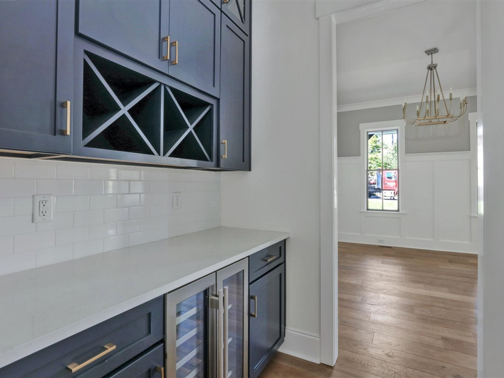 OLD CASTLE III - Country - Kitchen - Richmond - by Covenant Building ...