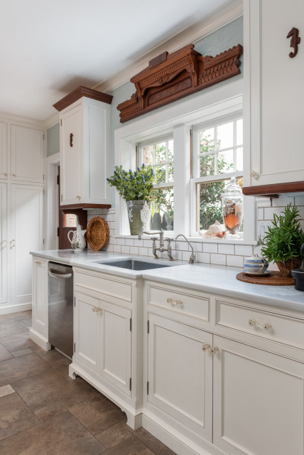 Old Florida Style Kitchen