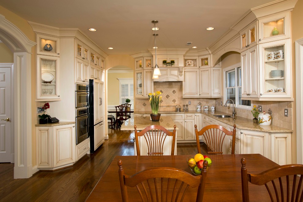 Old Town Alexandria Kitchen Gets Much Needed Facelift After 20 Years ...