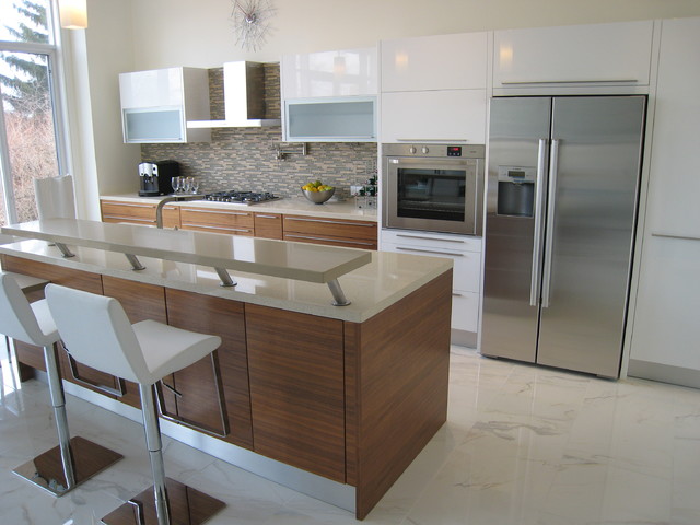 Olea with a Lower Built-in Table and Bar - Modern - Kitchen - Toronto ...