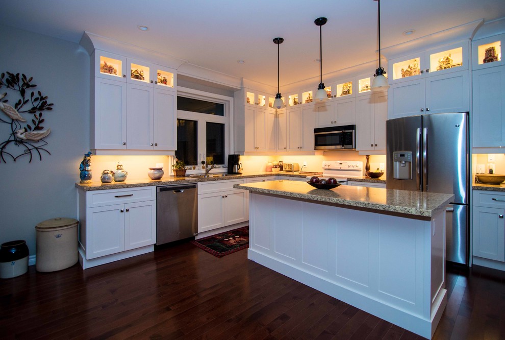 Open Concept Contemporary Modern Country Bungalow Kitchen ...