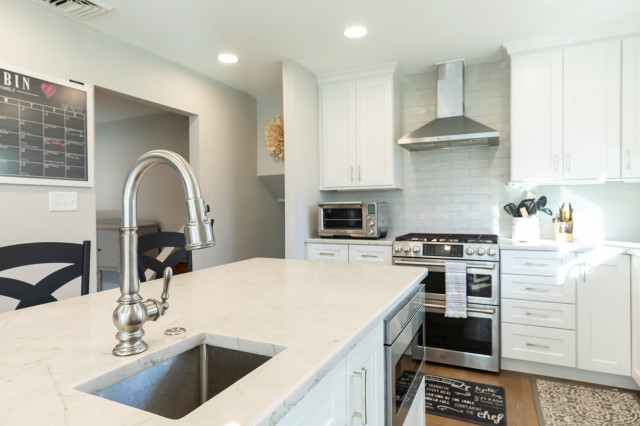 Open Concept First Floor Remodel - Kitchen - Clásico - Cocina ...