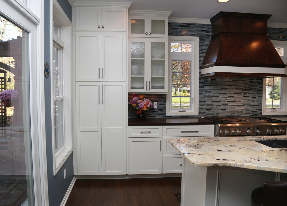 Open Concept White Kitchen - Kitchen - Cleveland - by Woodharbor Custom ...