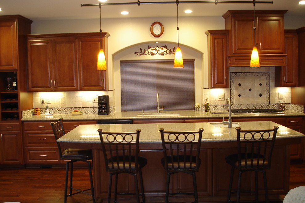 Open Ell kitchen - Traditional - Kitchen - Sacramento - by Marsico ...