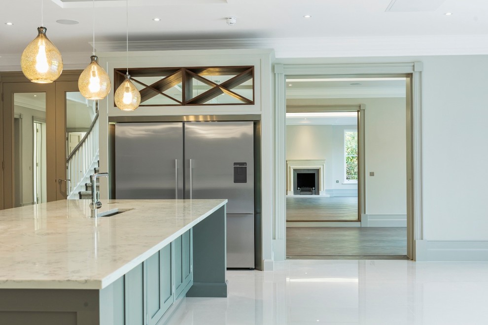 Open plan Shaker Style Kitchen - Traditional - Kitchen - Surrey - by ...