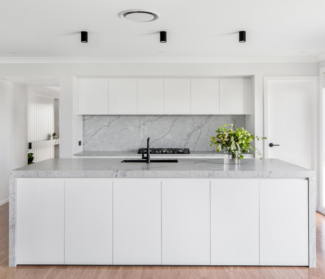 Oran Park - Modern - Kitchen - Sydney - by Vicello Kitchens | Houzz