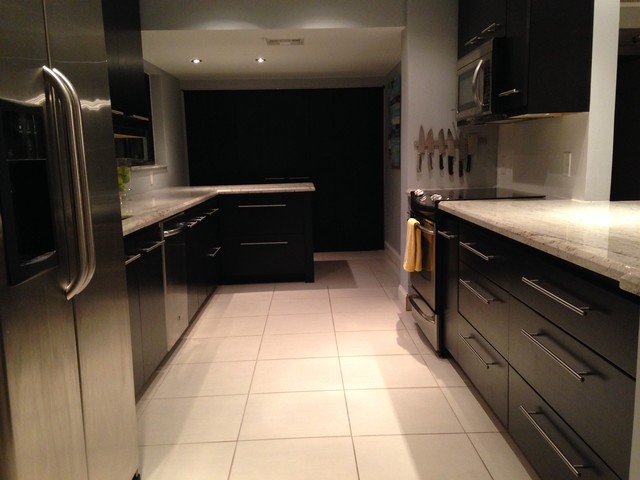 Our latest Kitchens - Contemporary - Kitchen - Miami - by Frank's ...